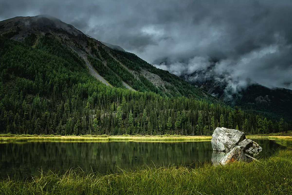 Tasik yang unik di Rusia, yang pasti akan melihat! 10063_9