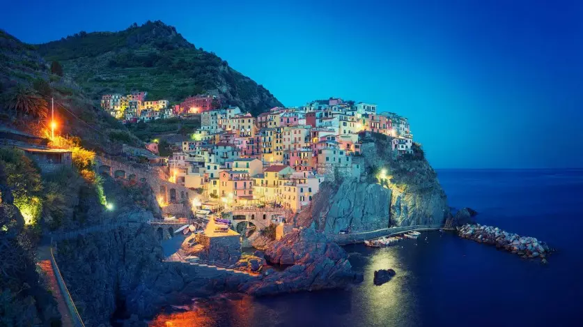 В края на краищата това е Италия! Manarola в лещи;) 10075_5