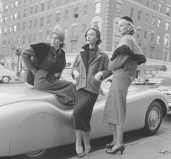 Retro Charm: Elegantaj virinoj en nigraj kaj blankaj verkoj Nina Lin (Nina Leen) 10212_38