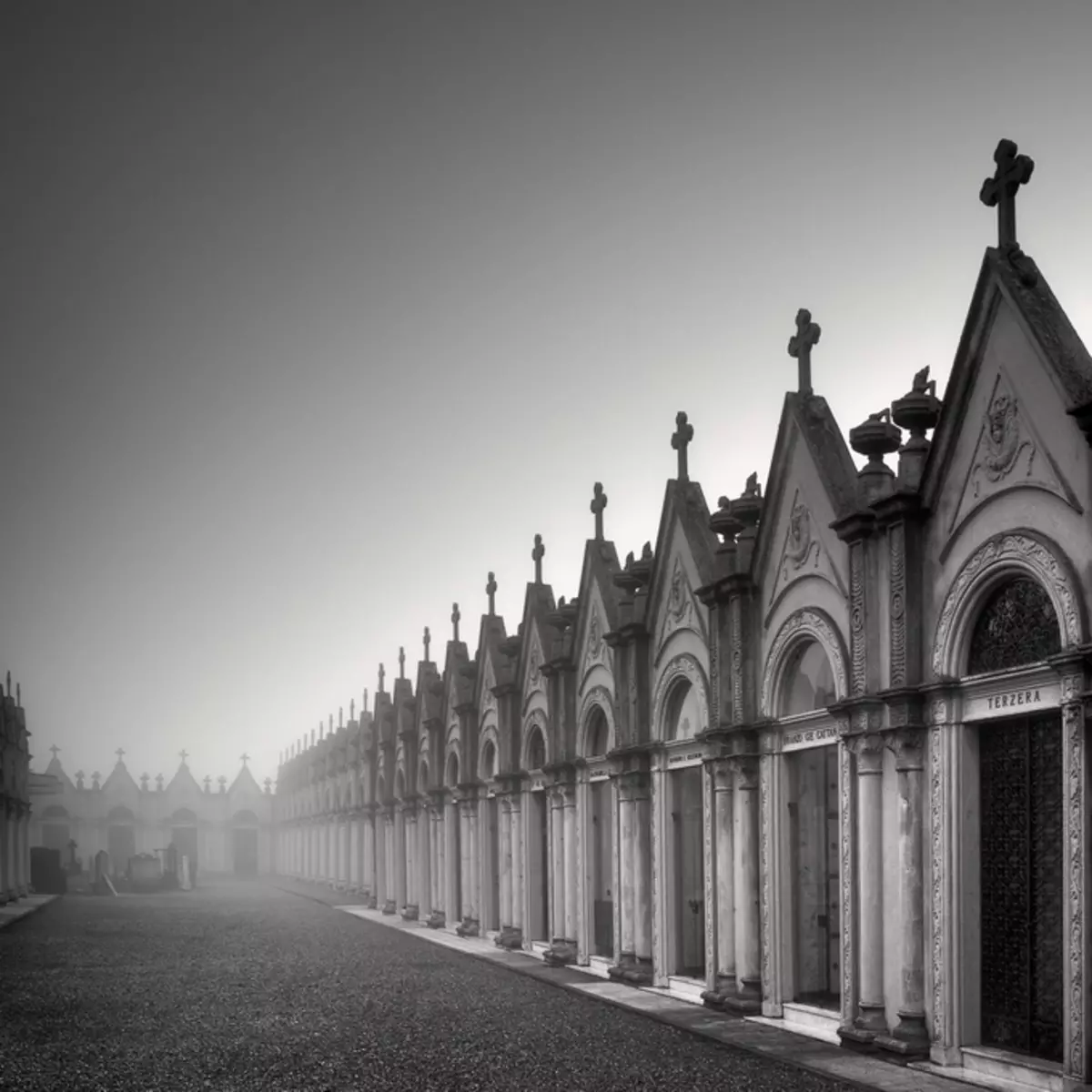 Heshtja në fotot e zezë dhe të bardhë të Pierre Pellegrini (Pierre Pellegrini) 10428_11