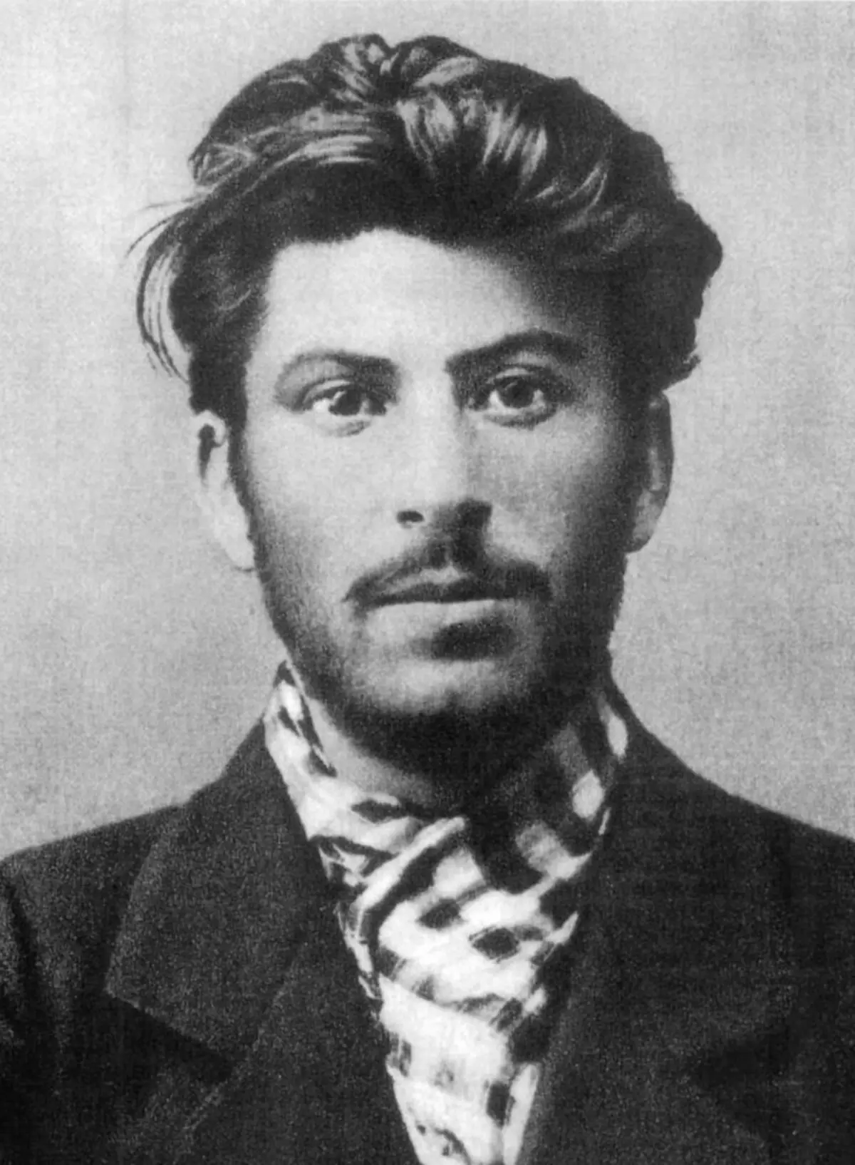 Curious youth of the Gardener of Human Happiness. Stalin in 1894-1919 10519_2