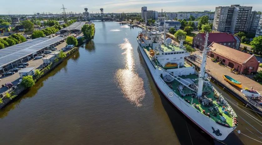 Foto panoramic nan Kaliningrad soti nan je yon zwazo a wè 10553_8