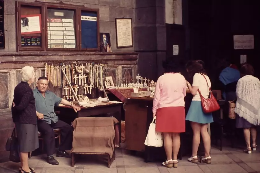 Scracciamento della foto reale nel vecchio Budapest 1975 10691_1