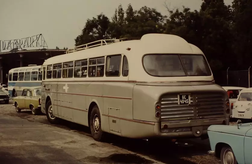 Scracciamento della foto reale nel vecchio Budapest 1975 10691_13