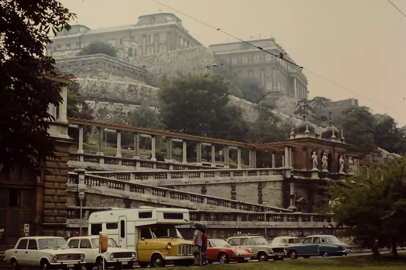 Scracciamento della foto reale nel vecchio Budapest 1975 10691_7