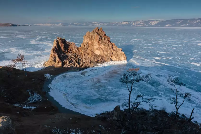 Nel regno del ghiaccio del Baikal ... Fotografo Dmitry Pitenin 10743_12