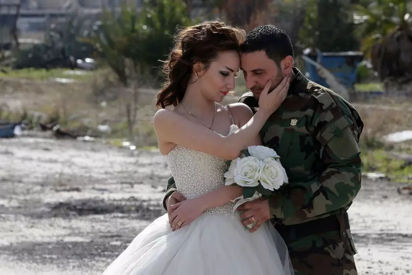 Casamento nas ruínas de Homs, Siria. Fotógrafo Jafar Meray Meray 10862_5