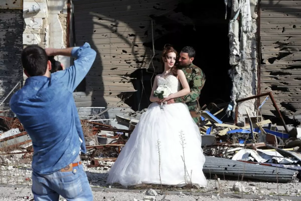 Casamento nas ruínas de Homs, Siria. Fotógrafo Jafar Meray Meray 10862_6