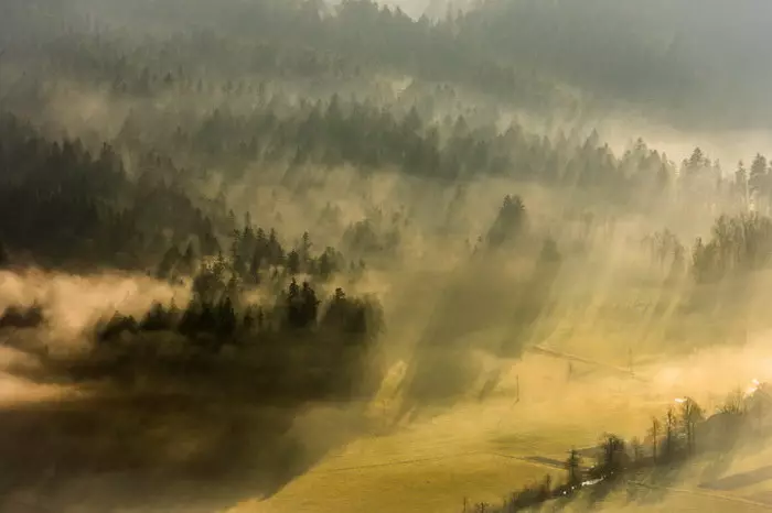 Mga Magic Frame sa Slovenia sa Dawn gikan sa Philip Eremita (Filip Eremema) 11197_15