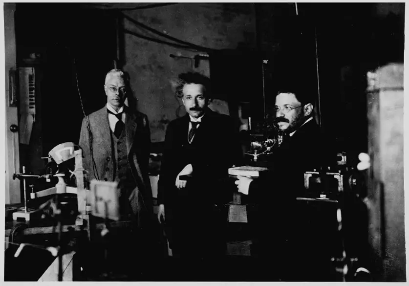 Rares photos intéressantes d'ingénieux scientifique Einstein 11284_3