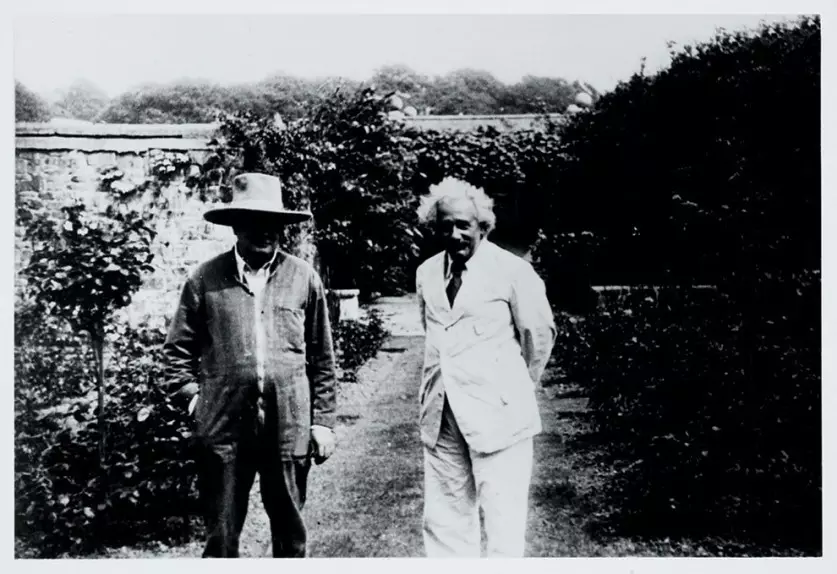 Lluniau diddorol prin o Einstein gwyddonydd dyfeisgar 11284_9