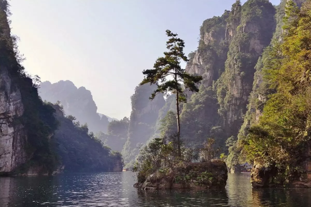 Ăn sương Quartzite Cliffs Zhangjiazie;)) Hình ảnh chóng mặt;)) 11471_9