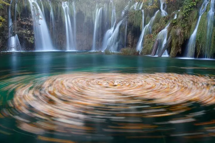 Mga matahum nga lanaw ug mga waterfalls, lasang ug mga bato gikan sa kasingkasing sa Croatia 11503_1