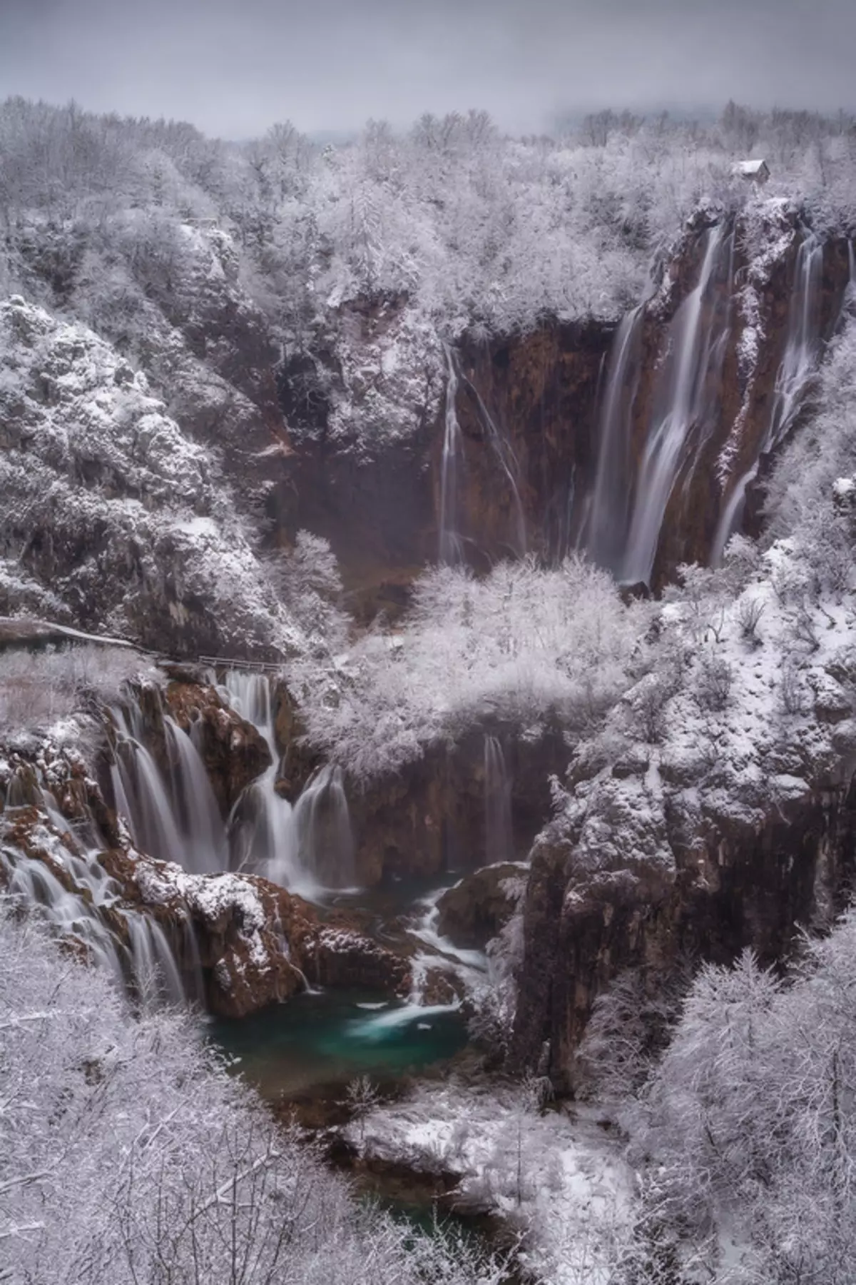 Mga matahum nga lanaw ug mga waterfalls, lasang ug mga bato gikan sa kasingkasing sa Croatia 11503_16