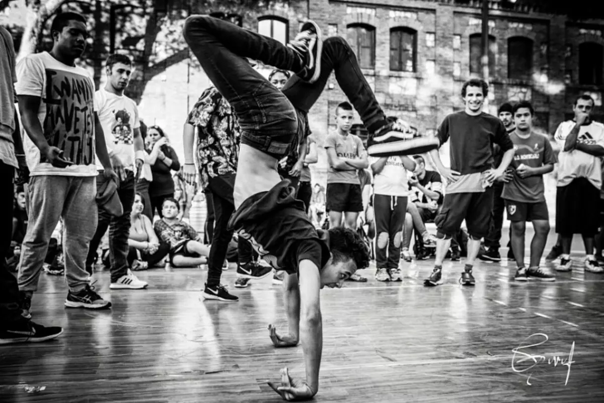 Бийнин сүрөттөрү дүйнөсүндө ... 35 Coolest Break Dance Photos 11726_20