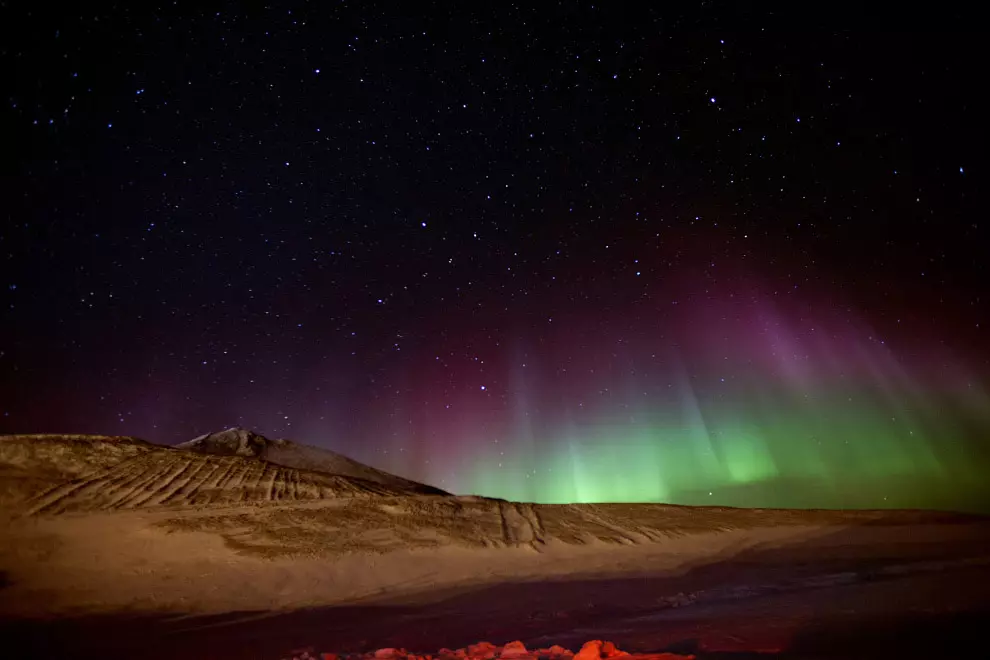 12. Markabka cirfiidka. Antarctica - Qaaradda ugu sarreysa ee dhulka, celceliska dhererka dusha sare ee qaaradda