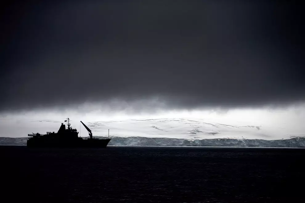 13. Brazilic Antarctic Station Comandante Ferras. Maziko adatsegulidwa pa February 6, 1984. 25.