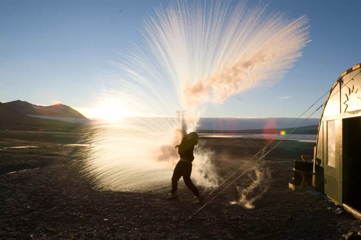 15. Skjelett i Kina. (Foto Paulo Whitaker | Reuters):