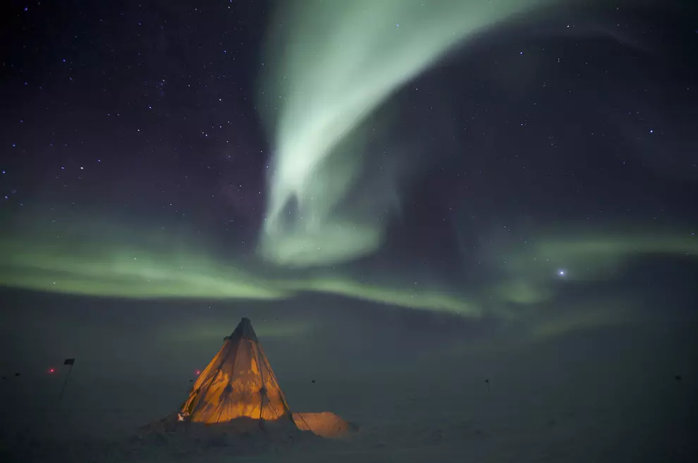 3. Hőmérséklet -37.1 Celsius fok. Kelet-Antarktiszban a szovjet Antarktiszállomáson