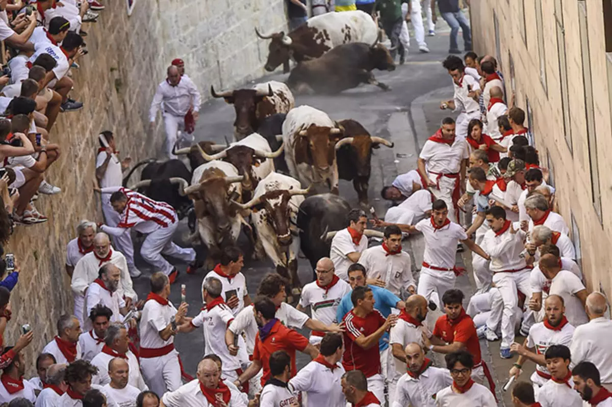 A bika lencse futtatásában és a San Fermin 2015-ös 