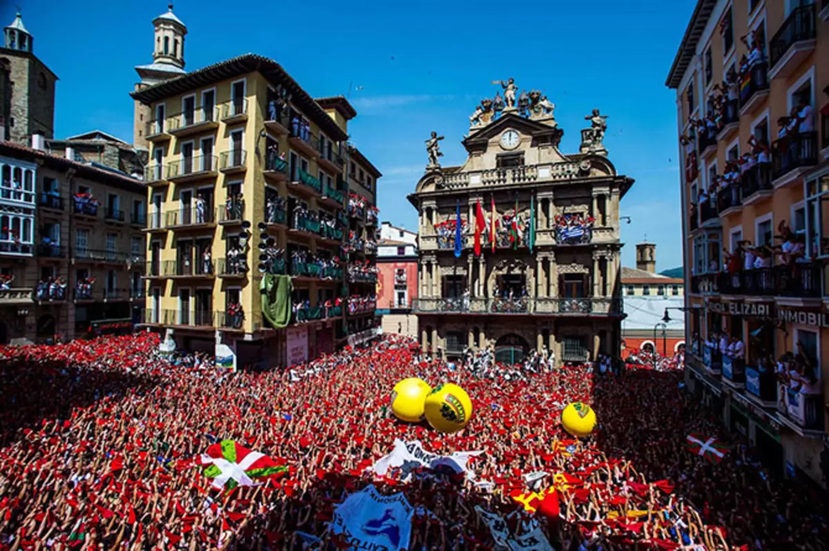 Boğaların lensinde ve San Fermin 2015'in 