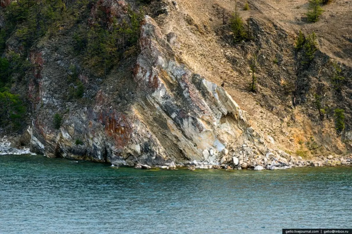 Baikal ຈາກຄວາມສູງ ... ທຸກຊະນິດຂອງພູມສັນຖານໃນເລນຂອງສະຫງ່າລາສີ Stepanov 12368_11