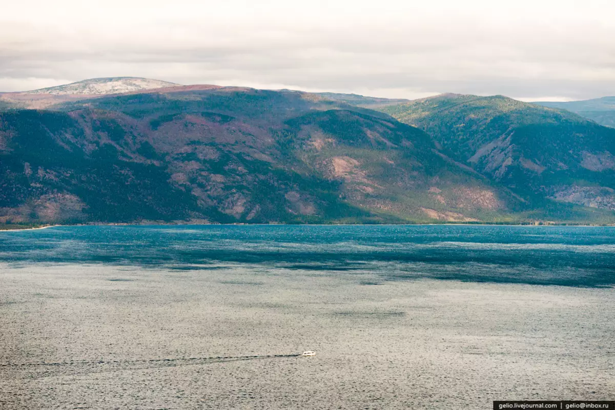 Baikal ຈາກຄວາມສູງ ... ທຸກຊະນິດຂອງພູມສັນຖານໃນເລນຂອງສະຫງ່າລາສີ Stepanov 12368_60