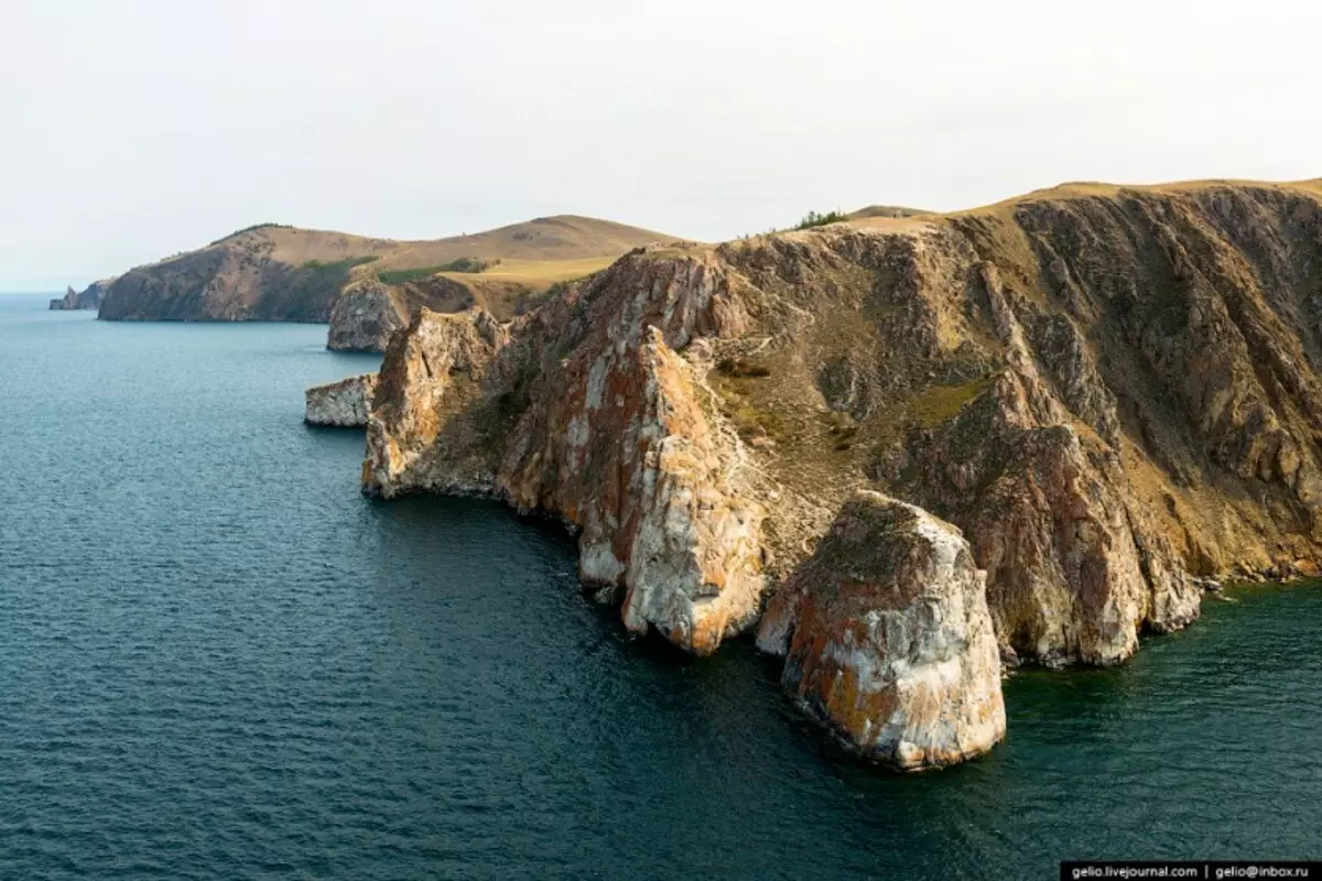 Baikal ຈາກຄວາມສູງ ... ທຸກຊະນິດຂອງພູມສັນຖານໃນເລນຂອງສະຫງ່າລາສີ Stepanov 12368_8