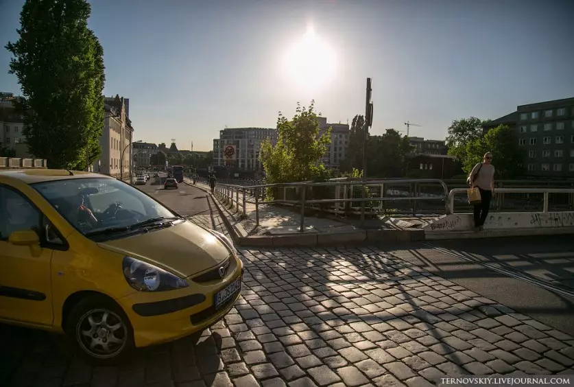 Berlin arkaly ýöre ... dmitriý Teriwerk bilen 12459_17