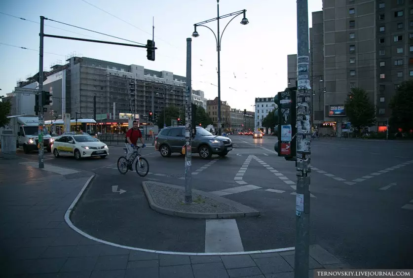 Berlin arkaly ýöre ... dmitriý Teriwerk bilen 12459_3