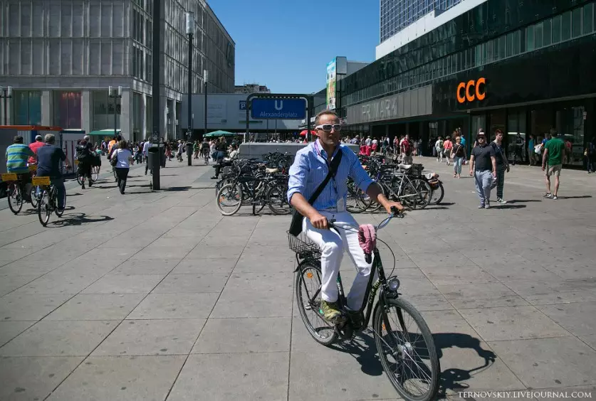 Berlin arkaly ýöre ... dmitriý Teriwerk bilen 12459_7