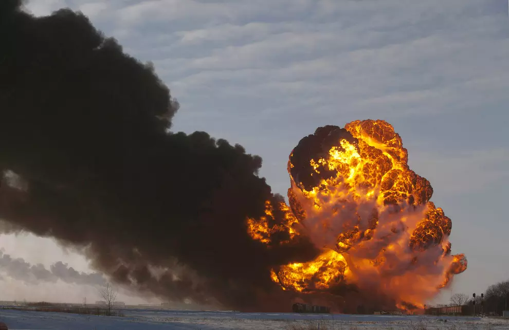 Kryssnings- och explosionståg i North Dakota