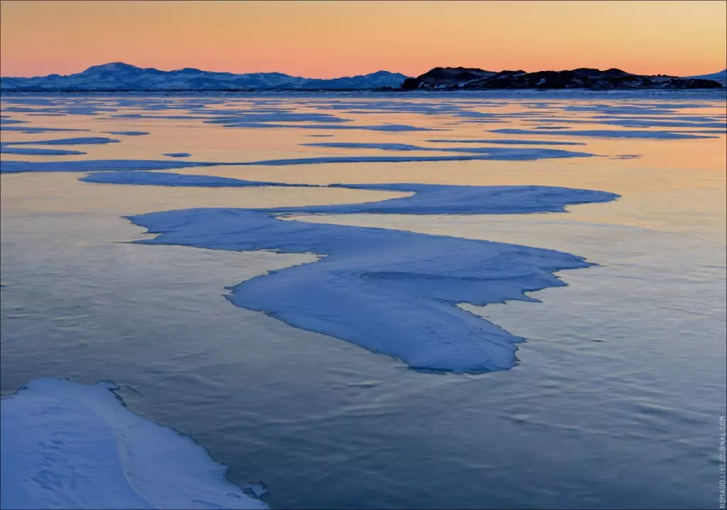 Ice Baikal maitagarrien ipuina ... Argazkilaria Rostislav Machines 12725_3