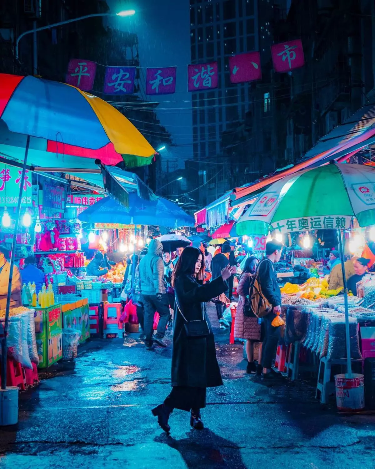 China säi Liewen an der Nuecht: Fotoen vum Victor Chang