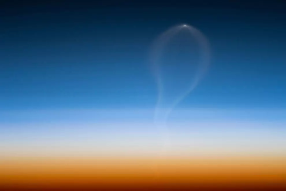 6. Het lijkt op een volle maan op het ISS. (Photo Jeff Williams | NASA):