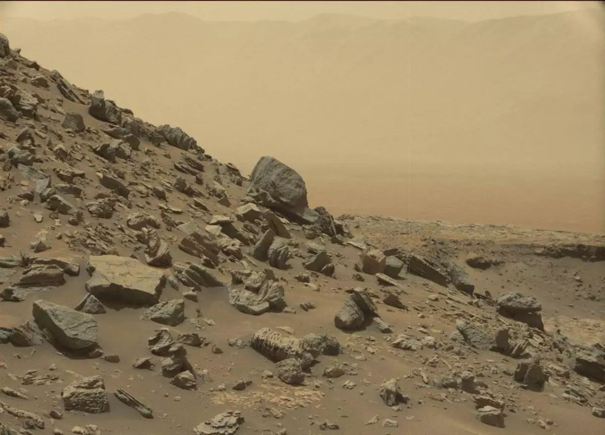 9. Landskap Martian berhampiran Gunung Sharpe. (Foto JPL-Caltech | MSSS | NASA):