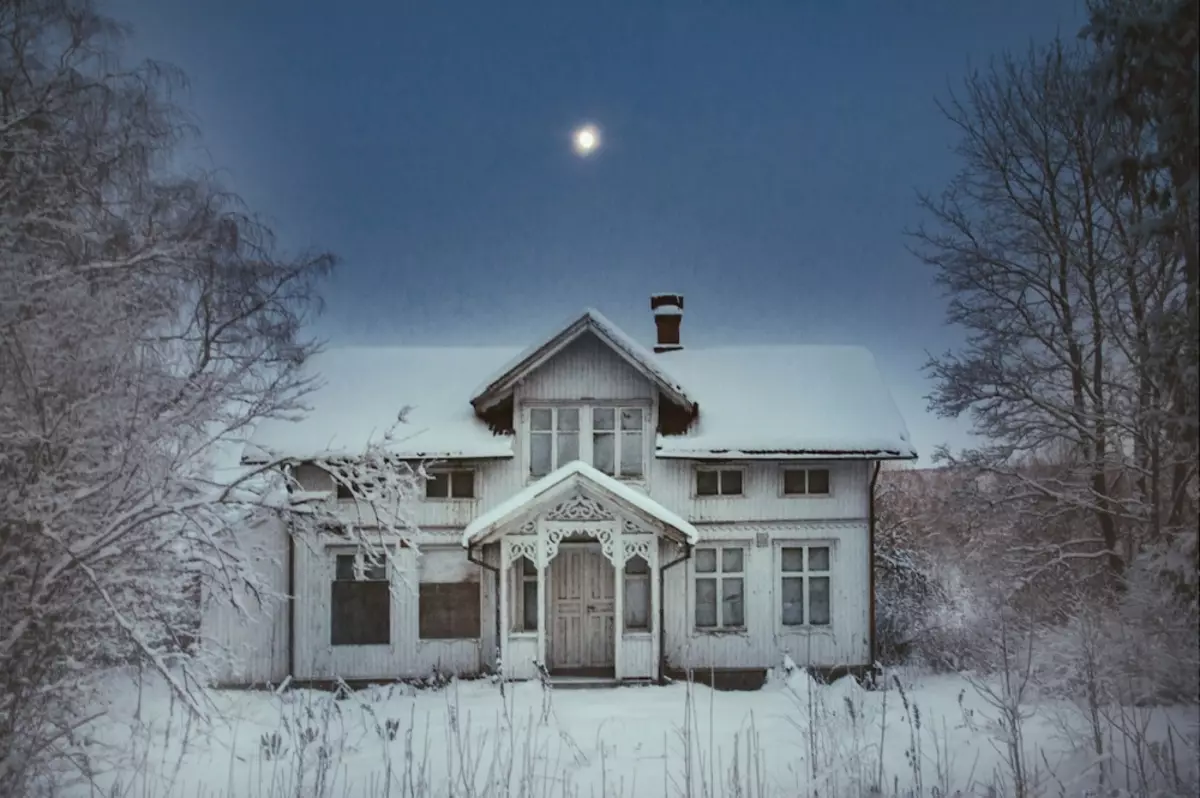 © Britt M./rex/Shutterstock Abandonar a floresta casa entra nos últimos sonhos sob a lua.