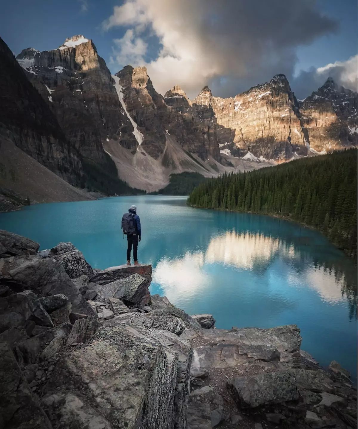 © Andrew Studer / Rex / Shutterstock Ice Lake Morelin in Banff National Park (Canada)