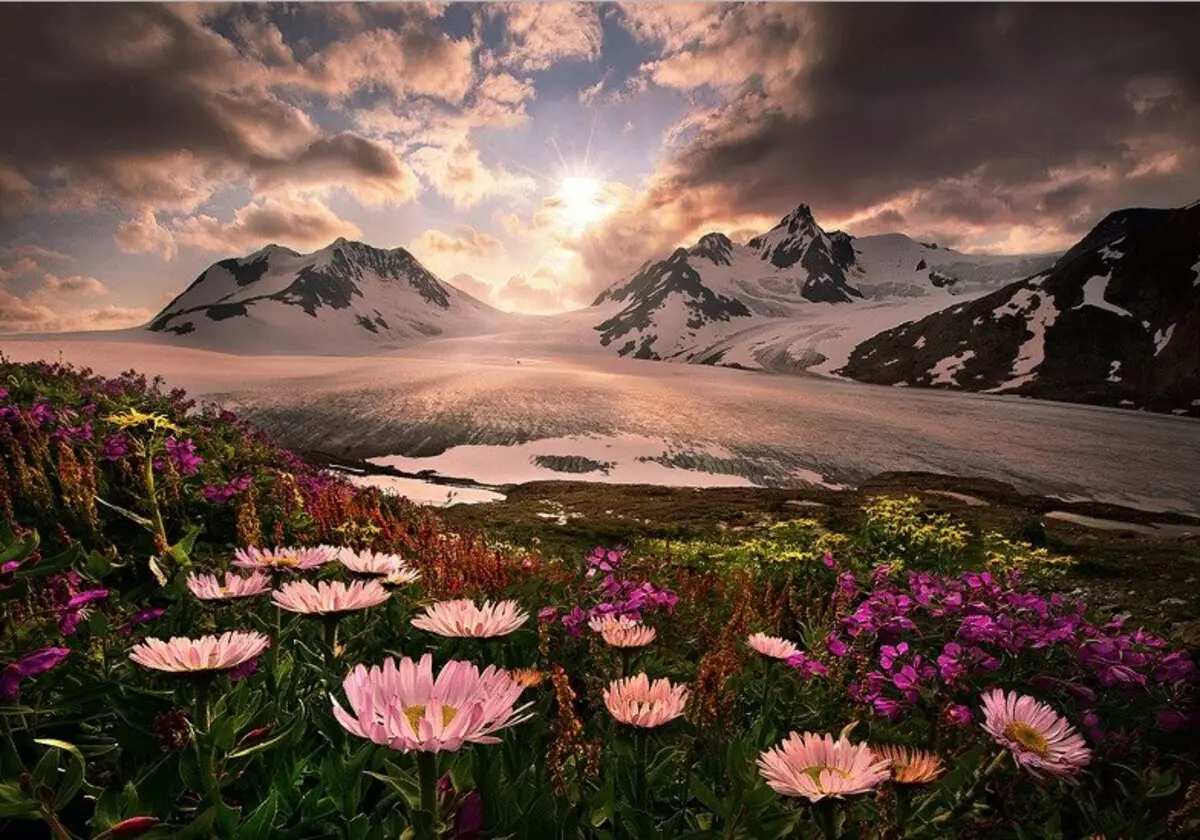 Dawn in verskillende dele van die planeet. Wat is hy? Fotograaf Marc Adamus.