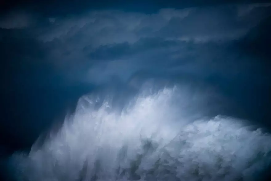 Majestic pouvwa nan lanmè vag nan foto Luke Shadbolt