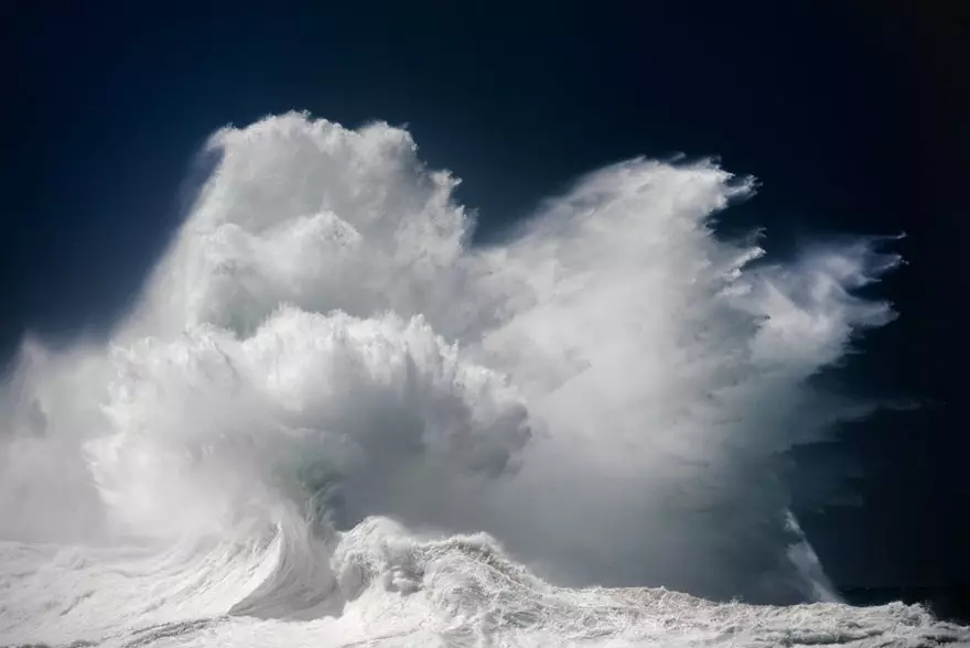 Majestic pouvwa nan lanmè vag nan foto Luke Shadbolt