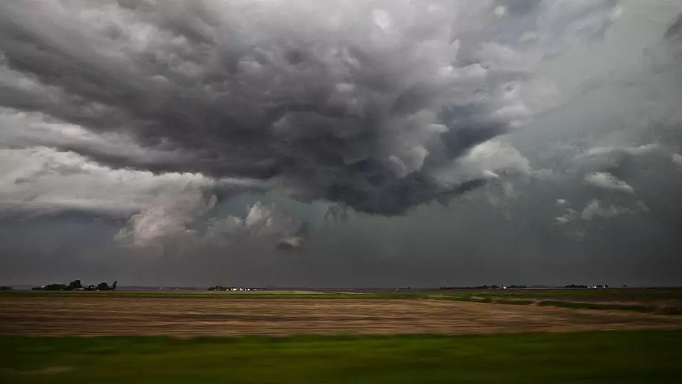 HD Zipper Clouds Nature