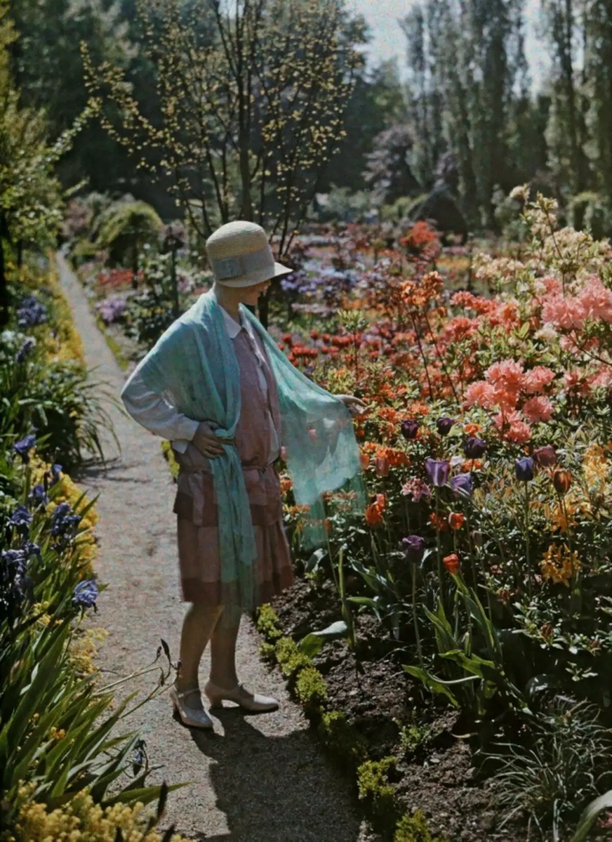 Autochrom - Photos de couleur précoce avec un effet esthétique extraordinaire;) 1805_17