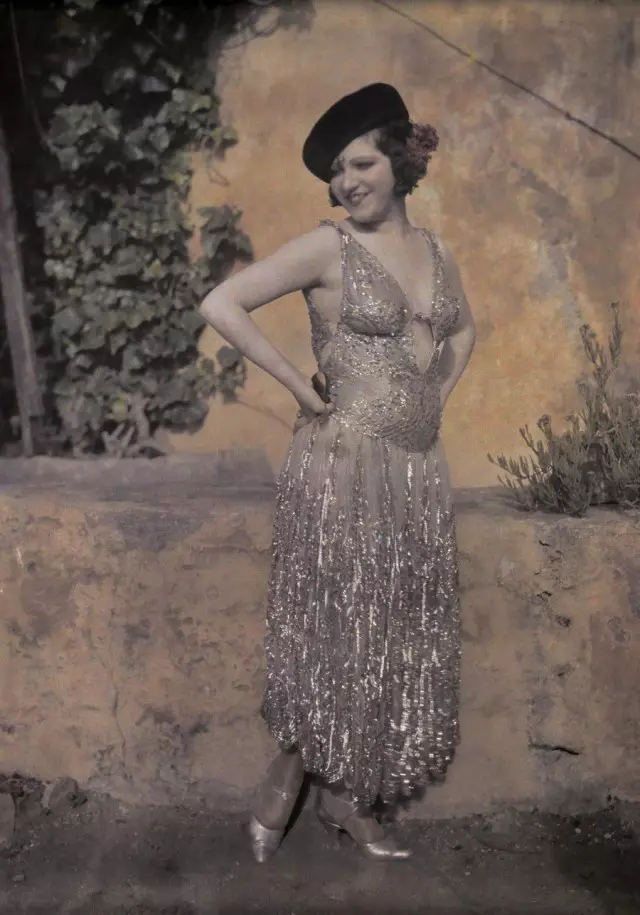 Dancer Spanish, 1920s. Auto, Photograph Wilhelm Tobien