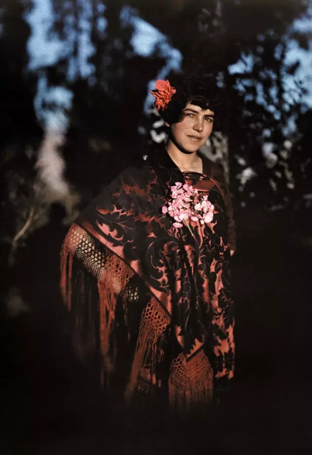 La fille de Konkistador à La Paz, Bolivie, 1927. Auto, photographe V. robert Moore