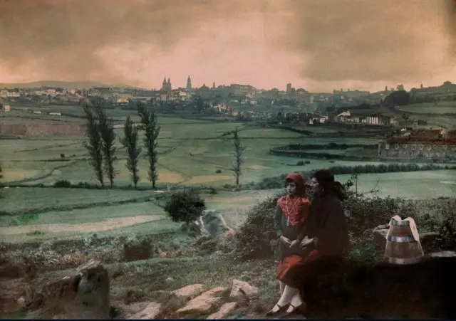 Santiago de Compostela, Spanjë, 1929. Auto, Fotograf Jules Zherwe