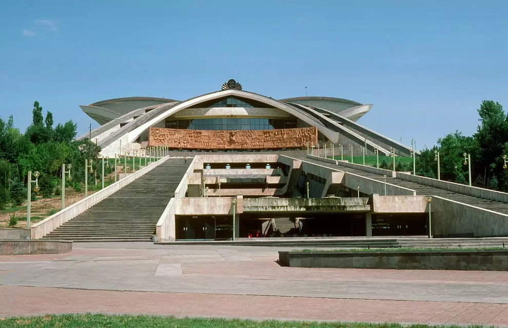 Повратак на СССР! Фотографије из 1985. из различитих градова;) 1811_22