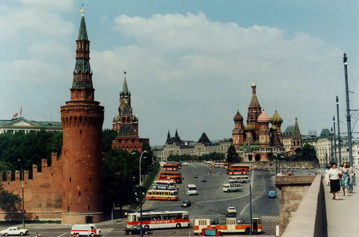 Повратак на СССР! Фотографије из 1985. из различитих градова;) 1811_35