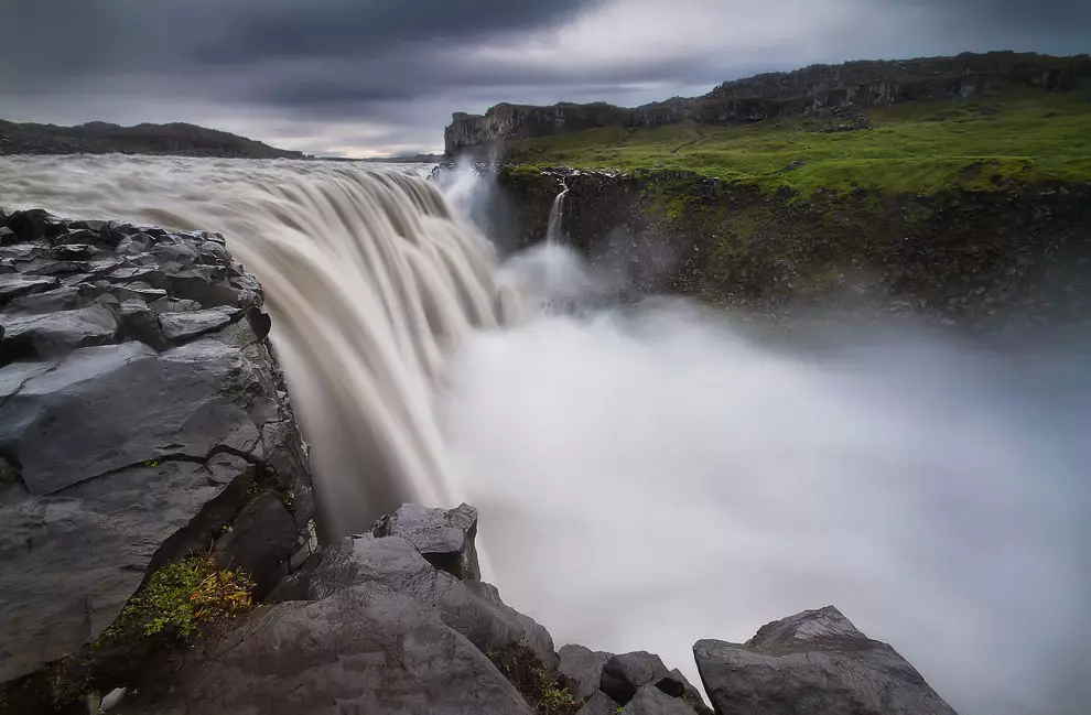 Το Dettifoss είναι ο ισχυρότερος καταρράκτης στην Ευρώπη στους φακούς.) 1889_15