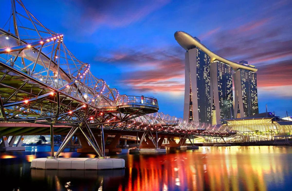 Gardens de către Bay: Grădinile de coastă futuriste din Singapore în lentile;) 1900_25